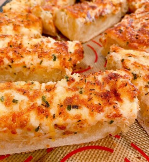 The Best Three Cheese Garlic Bread | Norine's Nest
