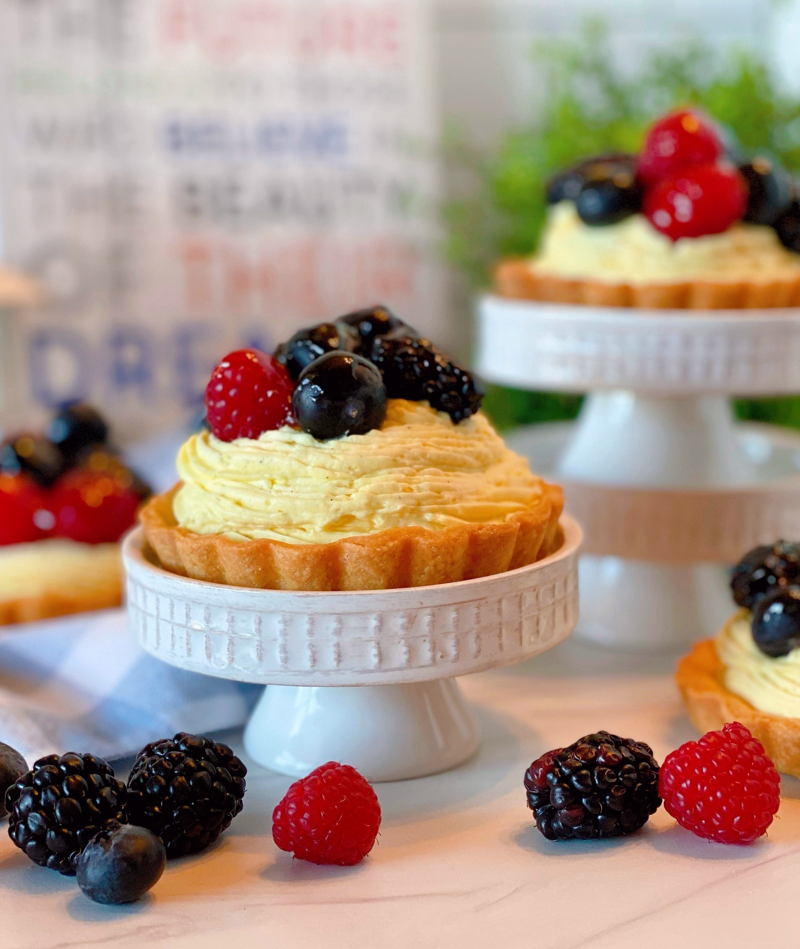 Mini Fruit Tartlets with Vanilla Cream | Norine's Nest
