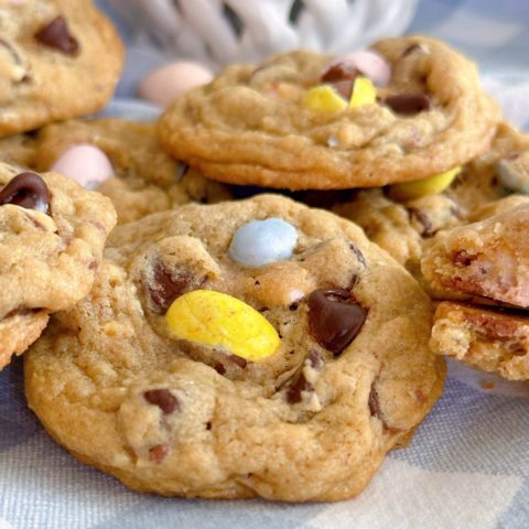 Ultimate Loaded Trash Can Chocolate Chip Cookies | Norine's Nest