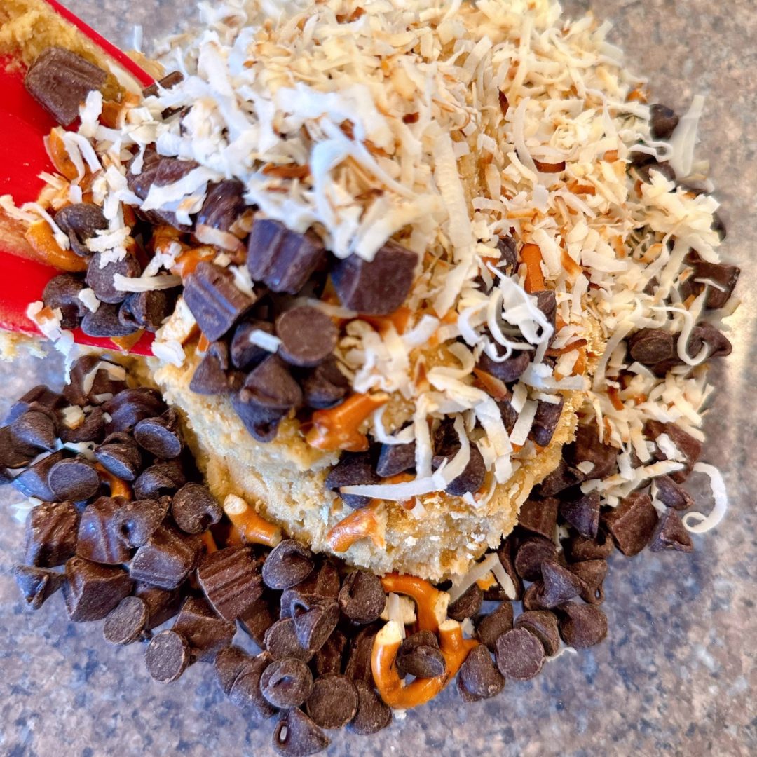 Ultimate Loaded Trash Can Chocolate Chip Cookies | Norine's Nest