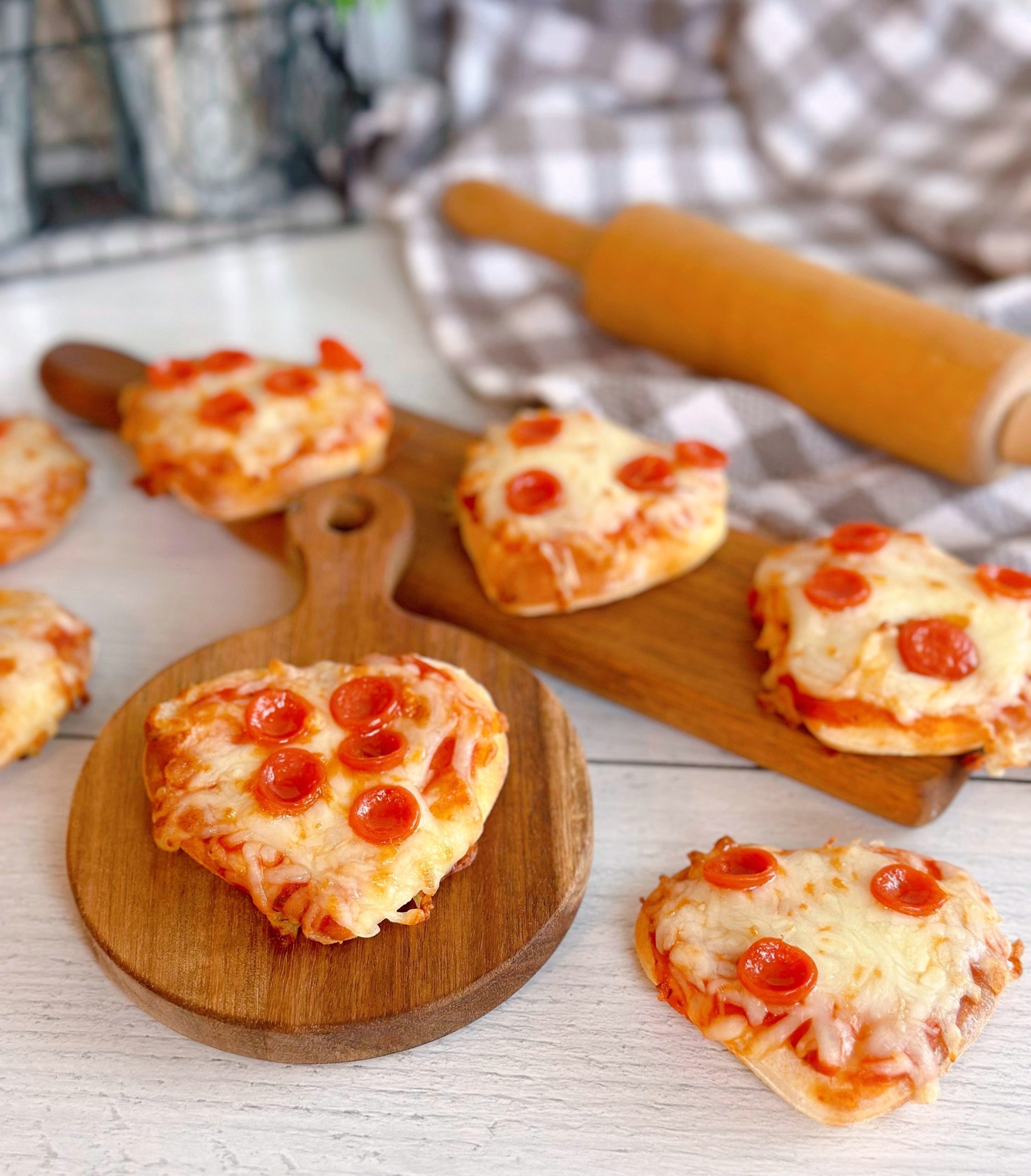 Mini Heart Shaped Pepperoni Air Fryer Pizzas | Norine's Nest