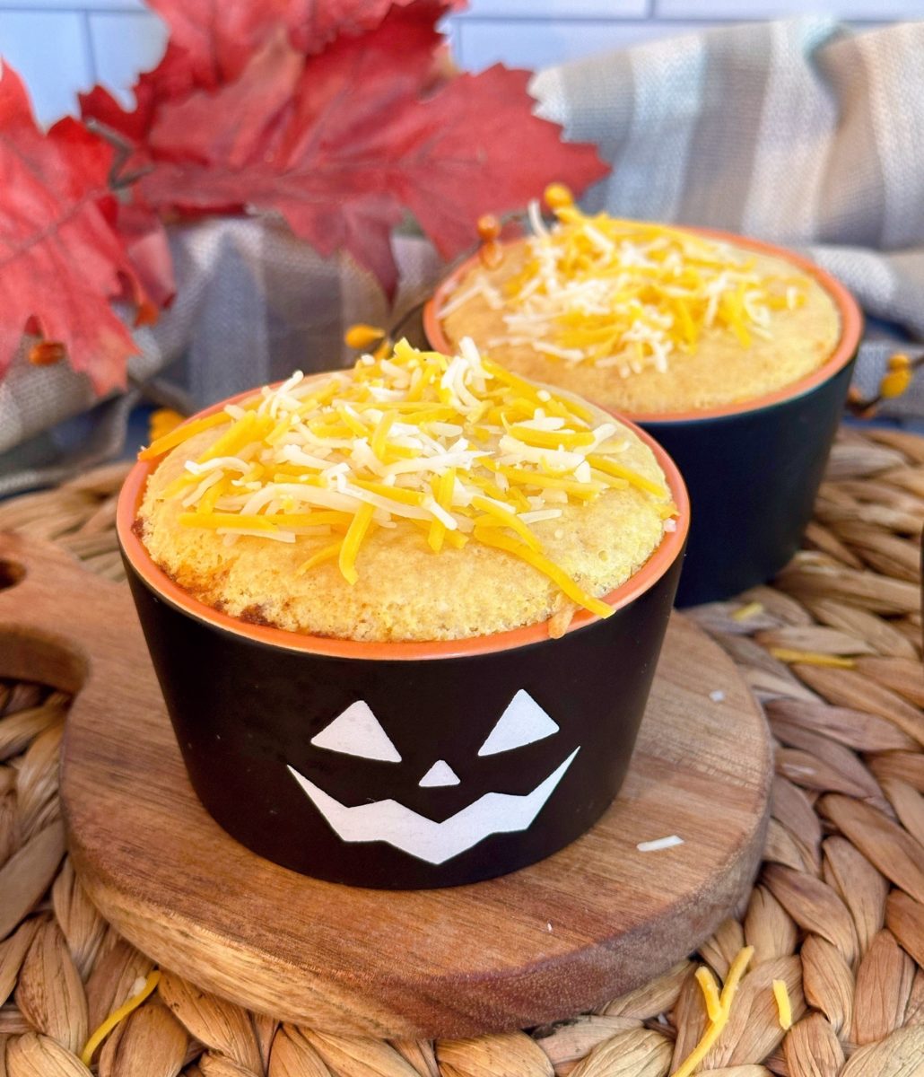 Individual Chili Cornbread Cups | Norine's Nest