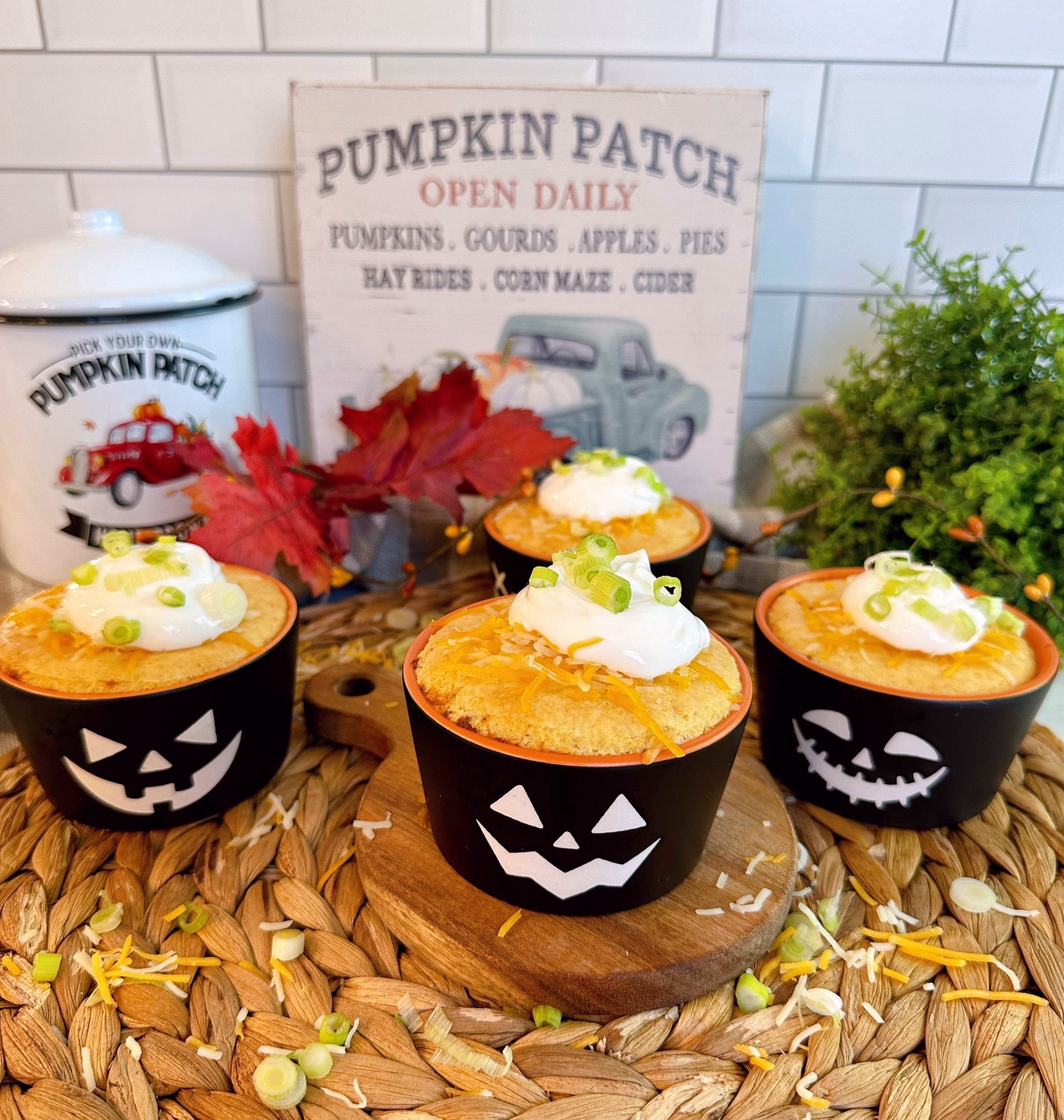 Individual Chili Cornbread Cups | Norine's Nest