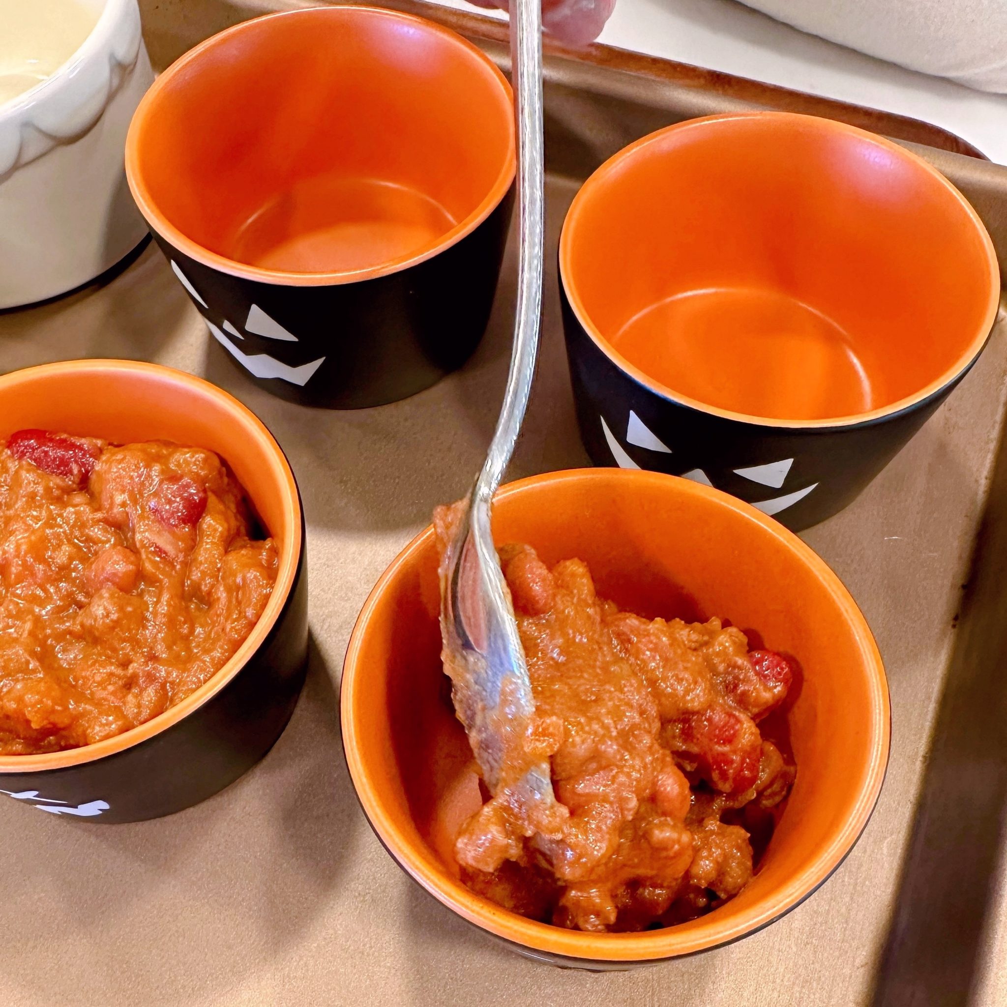 Individual Chili Cornbread Cups | Norine's Nest