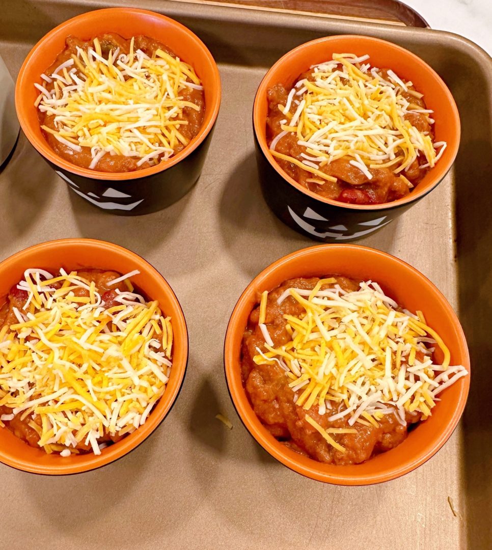 Individual Chili Cornbread Cups | Norine's Nest