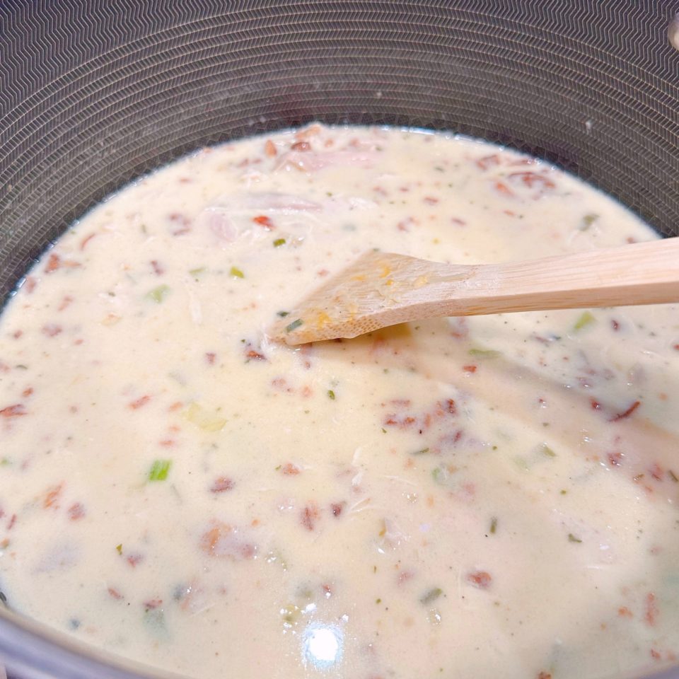 Chicken, Bacon, Cheddar Bay Biscuit Soup | Norine's Nest