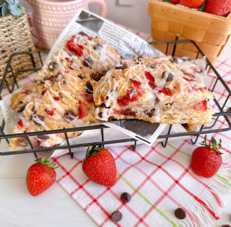 Strawberry Chocolate Chip Scones | Norine's Nest